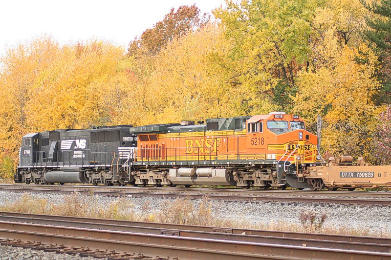 BNSF 5218